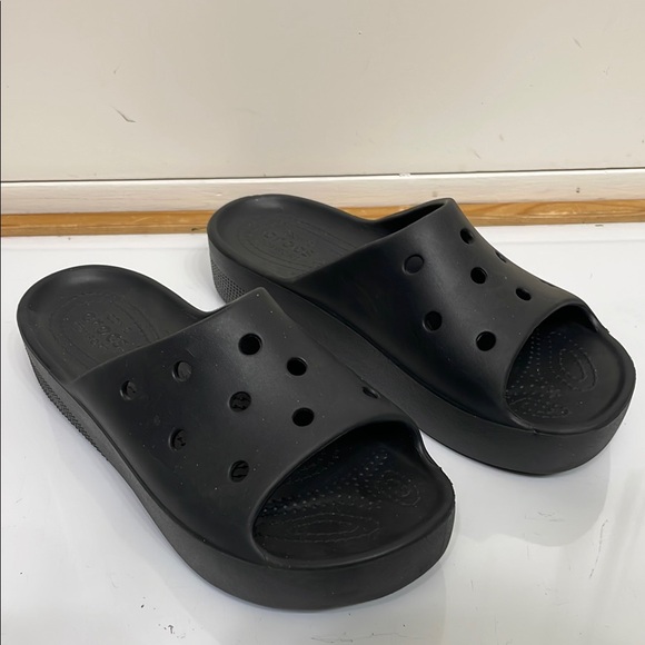 CROCS | Shoes | Crocs Iconic Black Comfort Slides | Poshmark